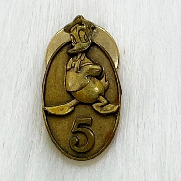 Disney | Jewelry | Vintage Disney Cast Member Service Award Pin 5 Years ...